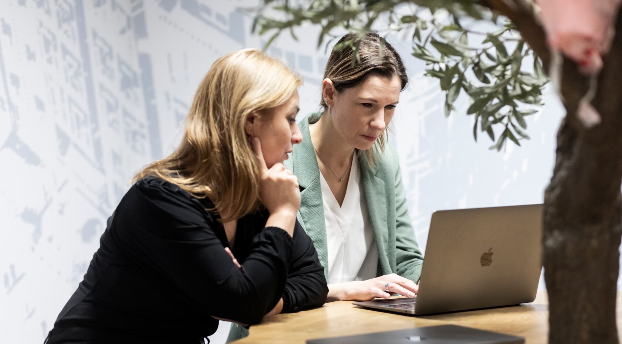 Document Checker | AI-tool voor documentvalidatie | Novyx